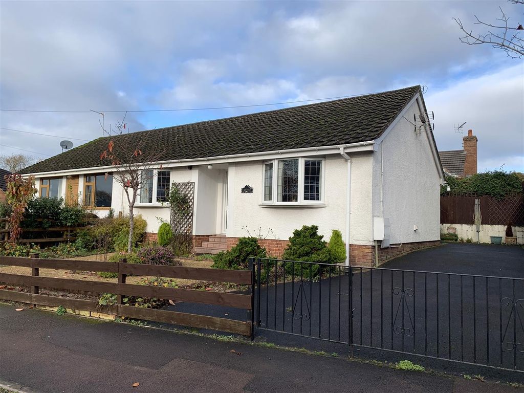 2 Bed Semi Detached Bungalow For Sale In Prosper Lane Coalway