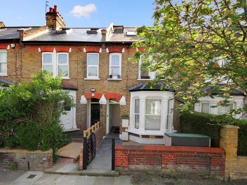 2 bed flat for sale in Connaught Road, London W13, £550,000 - Zoopla