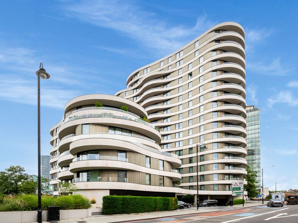 New home, 3 bed flat for sale in Westminster, Riverwalk, Millbank ...