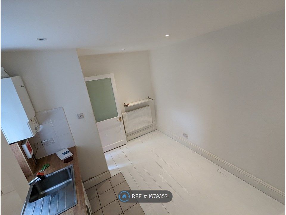 1 bed flat to rent in Morrish Road, London SW2 - Zoopla