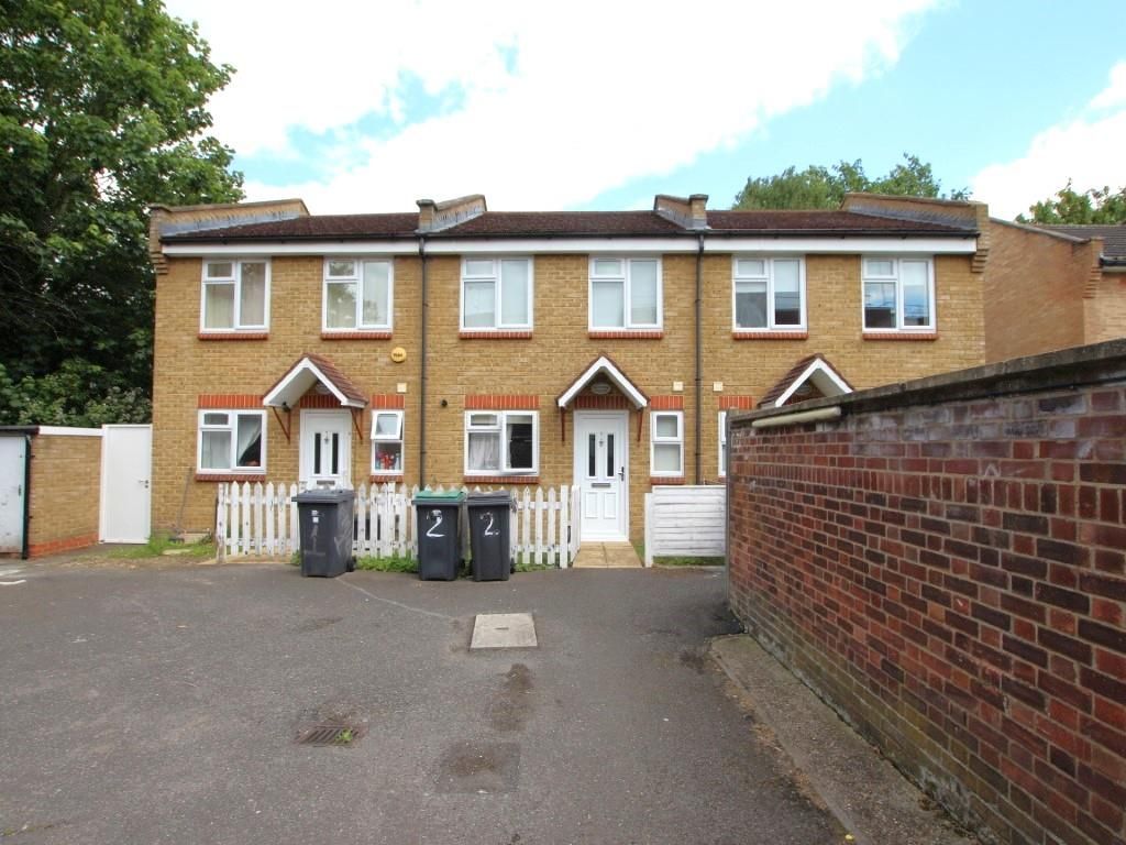 2 Bed Terraced House For Sale In Emilia Place Vicarage Road London