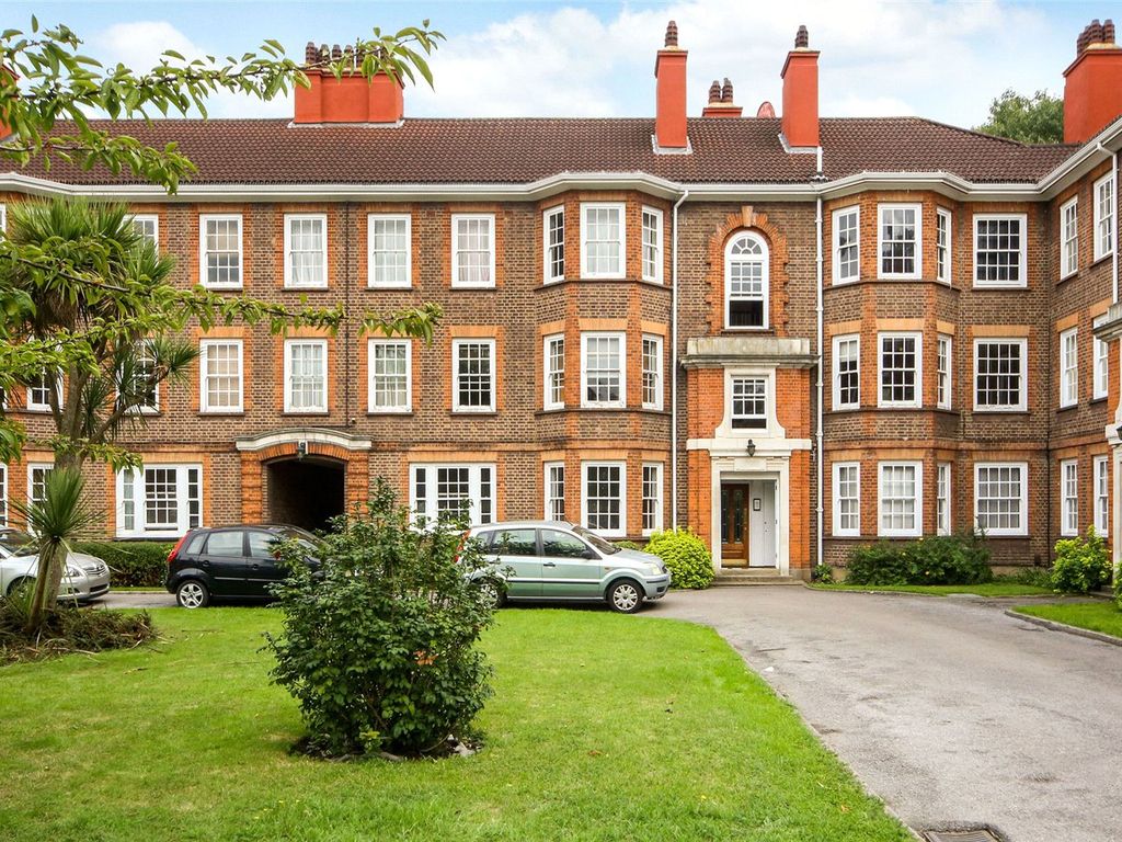 2 bed flat to rent in Perryn House, Acton, London W3, £1,900 pcm - Zoopla