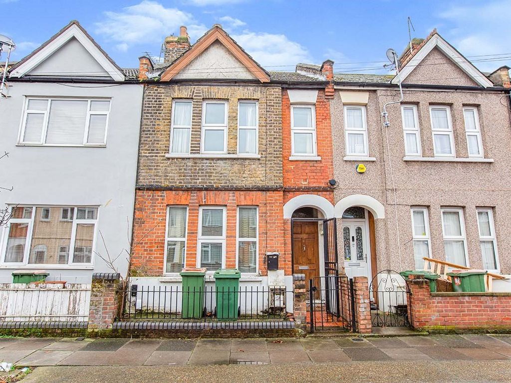 2 bed terraced house for sale in Chadwin Road, London E13 - Zoopla