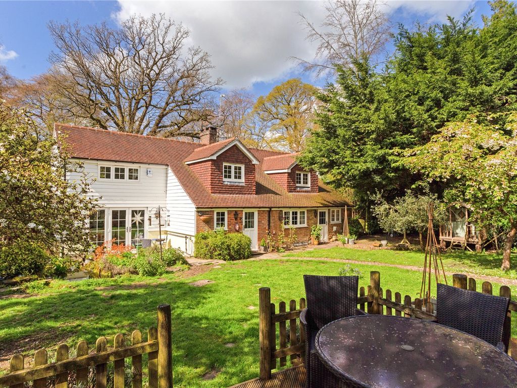 4 Bed Detached House For Sale In Brighton Road Lower Beeding Horsham