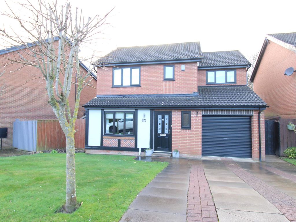 4 bed detached house for sale in The Glade, North Walbottle, Newcastle ...