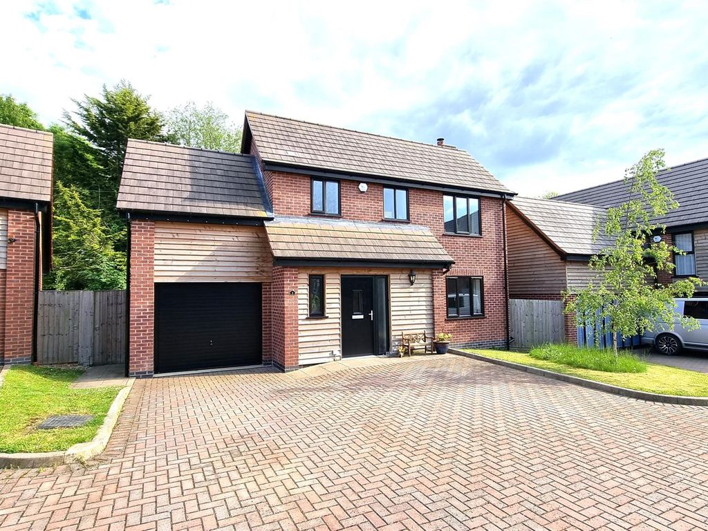 4 bed detached house for sale in Laburnum Villas, Hartpury GL19 - Zoopla