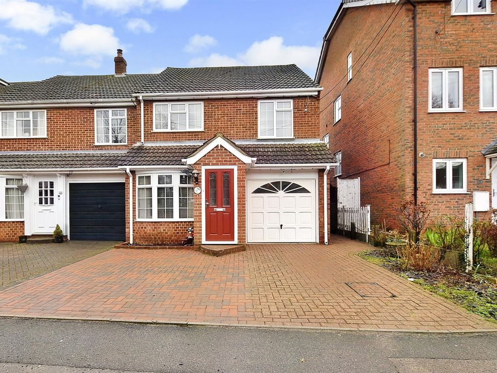 3 bed end terrace house for sale in High Street, Wouldham, Rochester ...