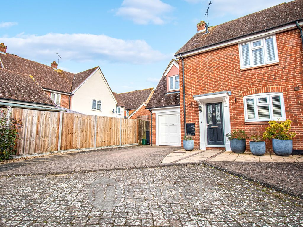 3 Bed Semi Detached House For Sale In Williams Drive Braintree Cm7