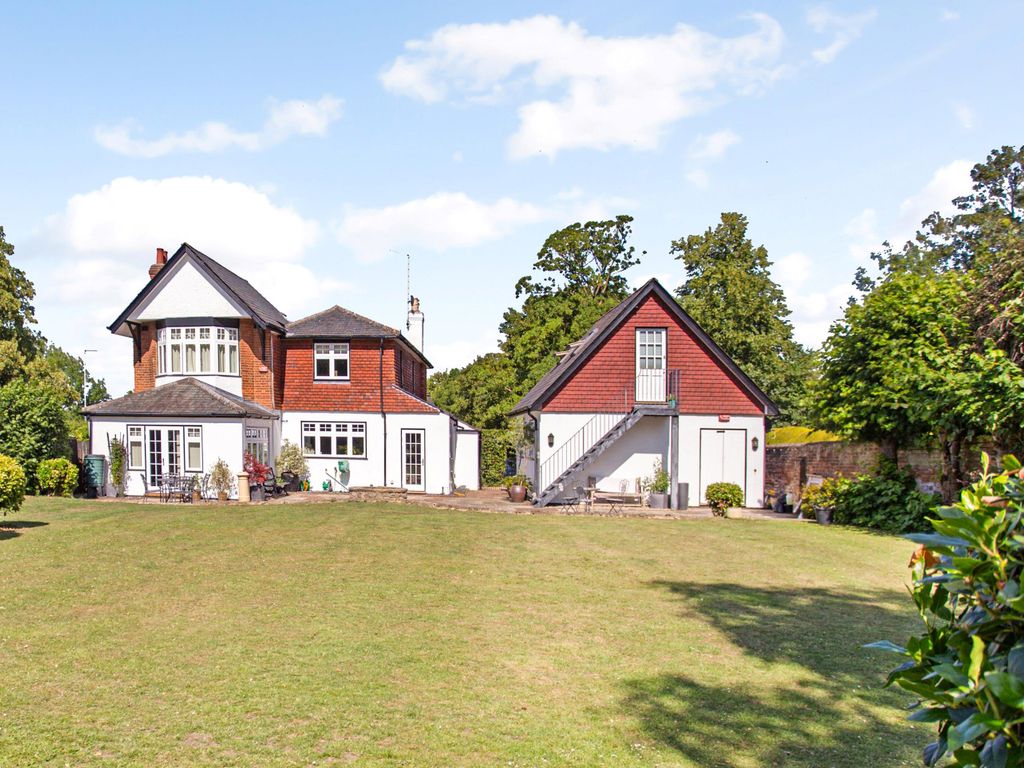6 bed detached house for sale in London Road, Dunton Green, Sevenoaks ...