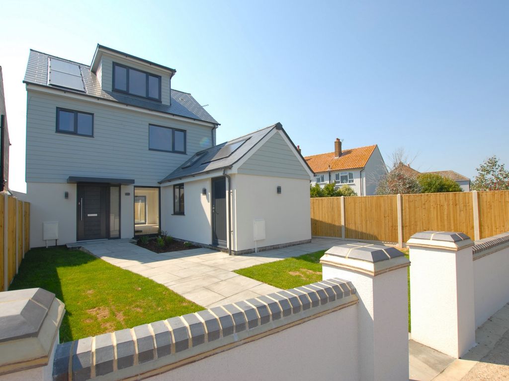 3 bed detached house for sale in Range Road, Hythe CT21, £650,000 - Zoopla