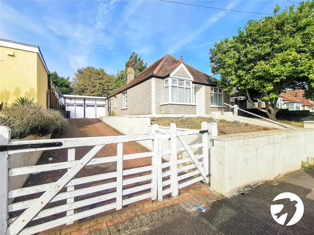 3 Bed Bungalow To Rent In Havelock Road West Dartford Kent Da1 £