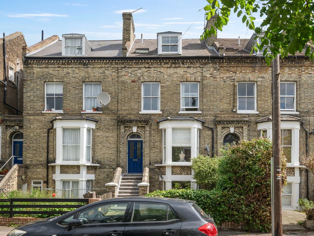 2 bed flat for sale in Regina Road, London N4, £725,000 - Zoopla