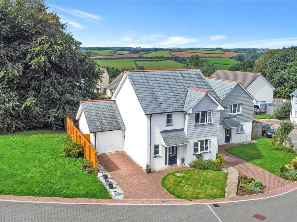 3 bed detached house for sale in Rowan Lane, Liskeard, Cornwall PL14, £ ...