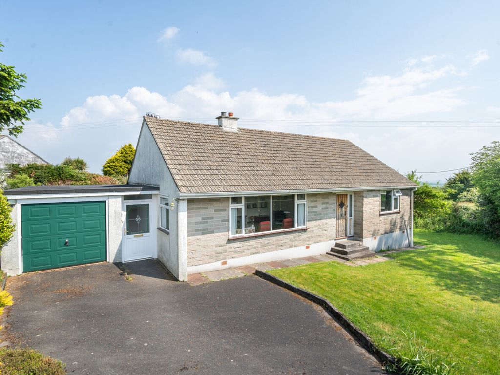 3 Bed Bungalow For Sale In Quarry Road Pensilva Liskeard Cornwall