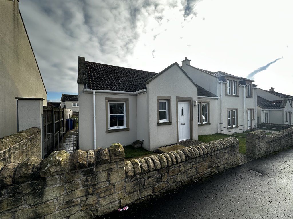 3 bed terraced house to rent in Glebe Row, Strathkinness, Fife KY16, £ ...