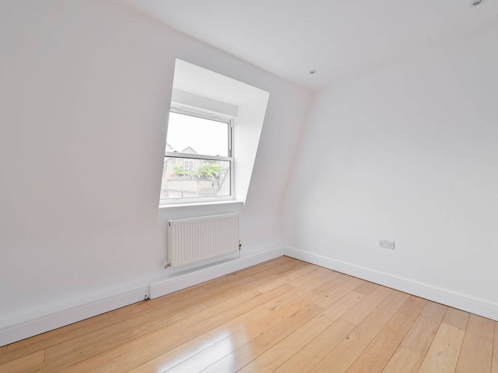 2 bed flat to rent in Princeton Street, Holborn, London WC1R, £3,445 ...