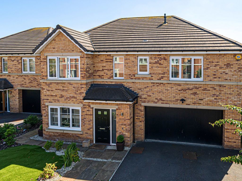 5 bed detached house for sale in Wolfenden Way, Wakefield, West ...