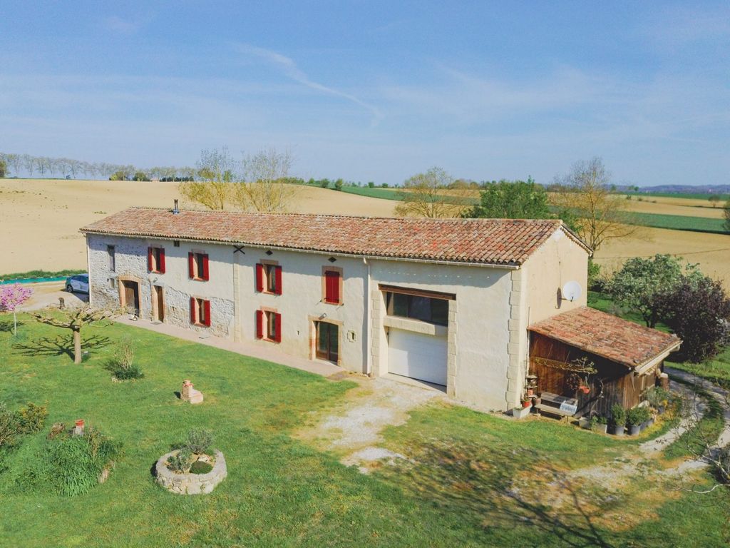 5 bed detached house for sale in Revel, Midi-Pyrenees, 31250, France ...