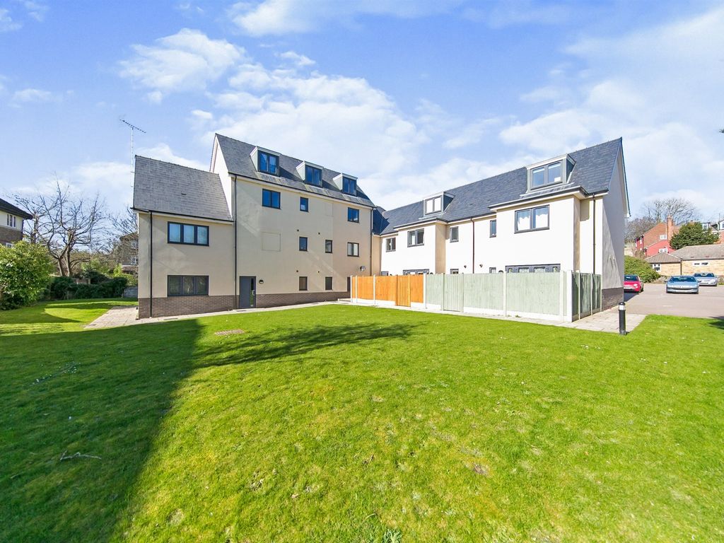 2 bed flat for sale in Priory Street, Colchester CO1 - Zoopla