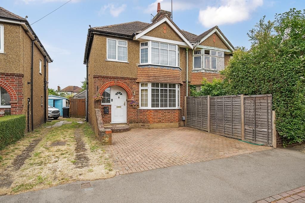 3 bed semi-detached house for sale in Kingfield, Woking GU22, £550,000 ...