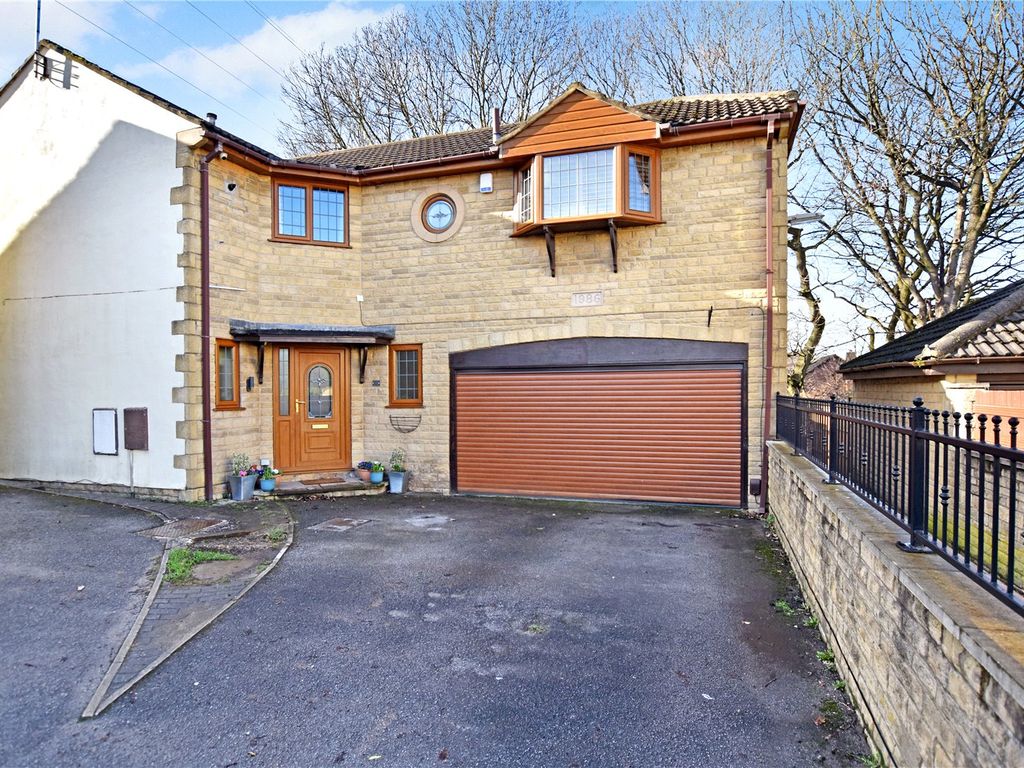 4 Bed Detached House For Sale In Woodside Drive Morley Leeds Ls27