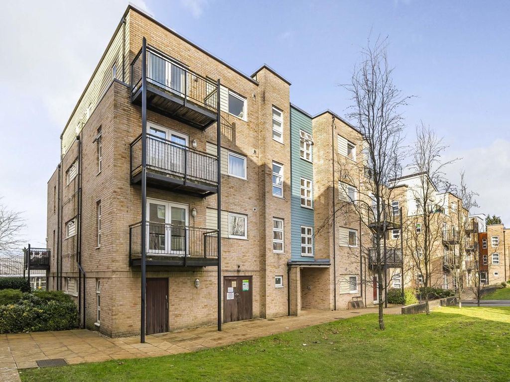 2 bed flat for sale in Hut Farm Place, Chandler's Ford, Eastleigh SO53 ...