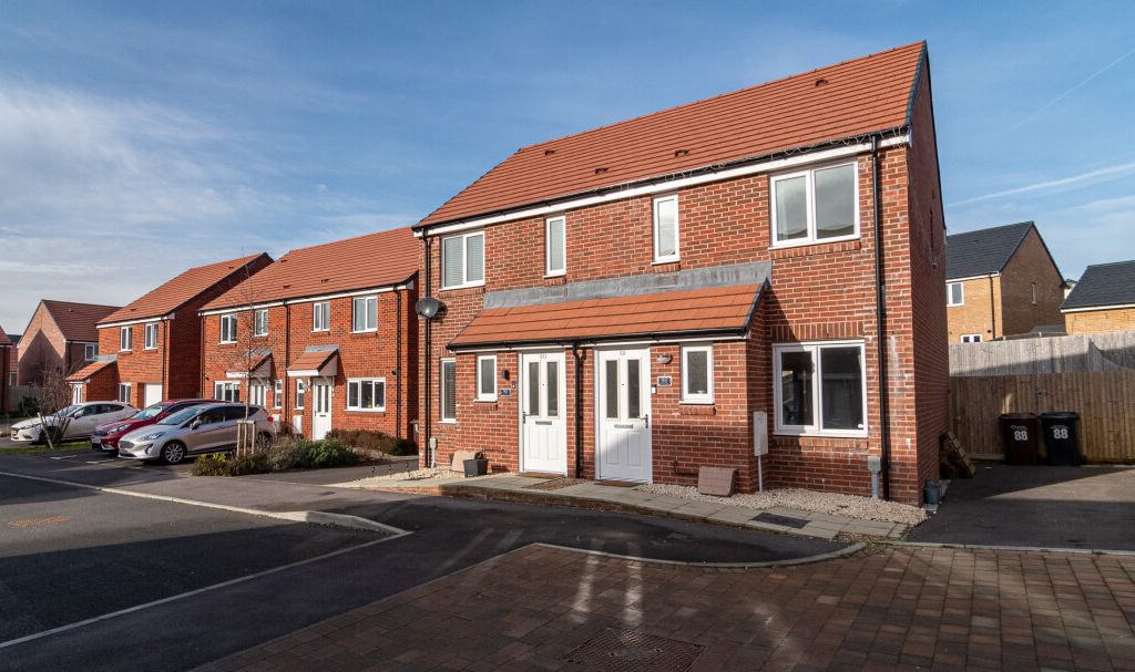 2 bed semi-detached house for sale in Jockey Way, Andover SP11, £81,000 ...