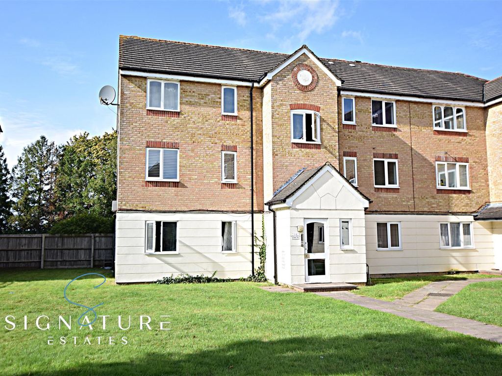 1 bed flat to rent in Scammell Way, Watford WD18, £1,250 pcm - Zoopla