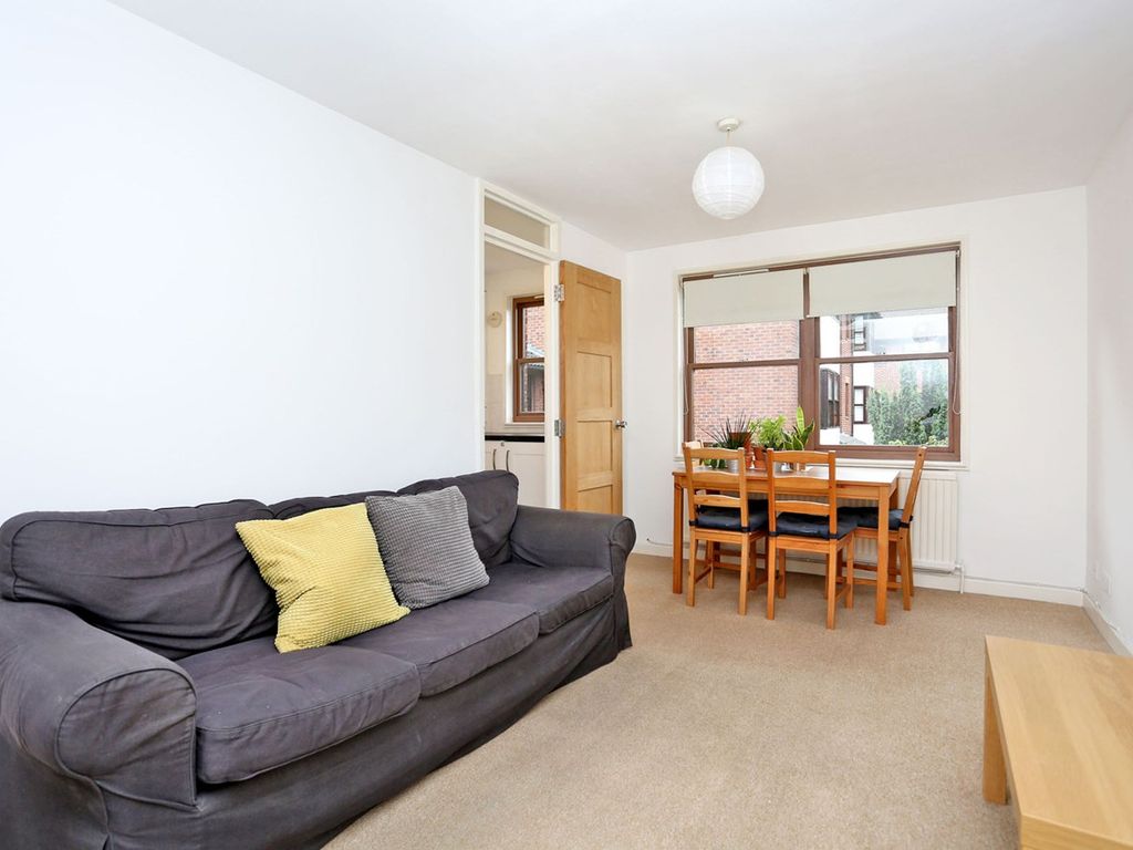 1 Bed Flat To Rent In Holley Road Wellington Court Wendell Park
