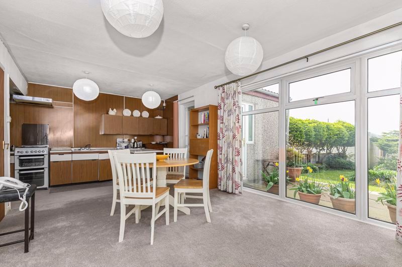 3 Bed Semi Detached House For Sale In Gordon Road Whitehall Bristol
