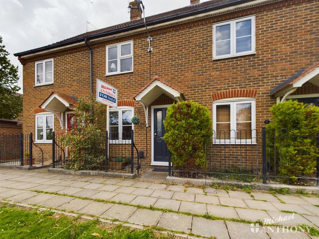 2 bed terraced house for sale in Jeffrey Walk, Aylesbury HP19 - Zoopla