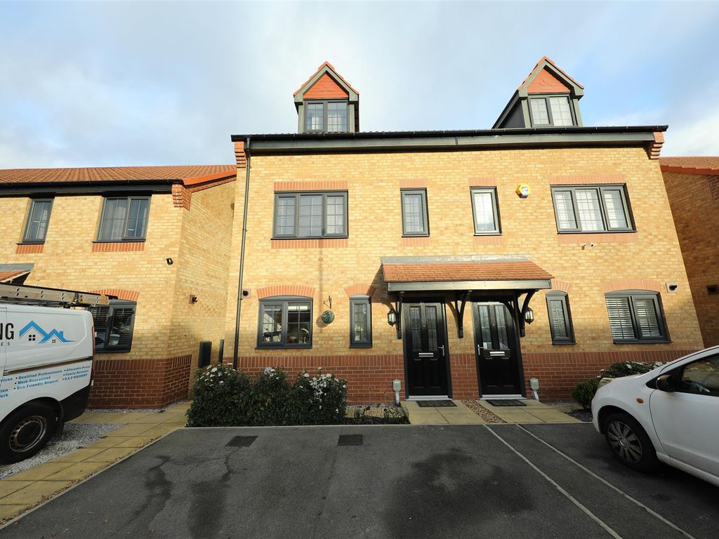 3 bed semi-detached house for sale in Riley Way, Hull HU3 - Zoopla