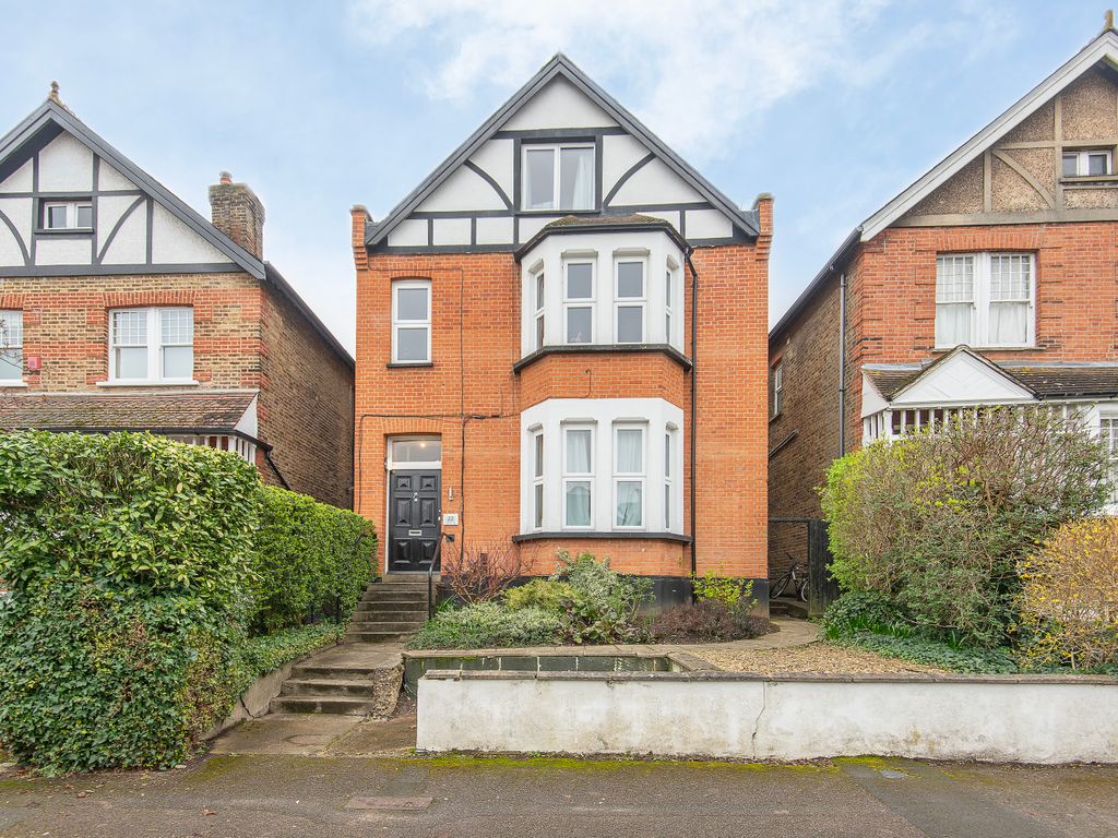 5 Bed Detached House For Sale In Cranes Park Avenue Surbiton Kt5 £