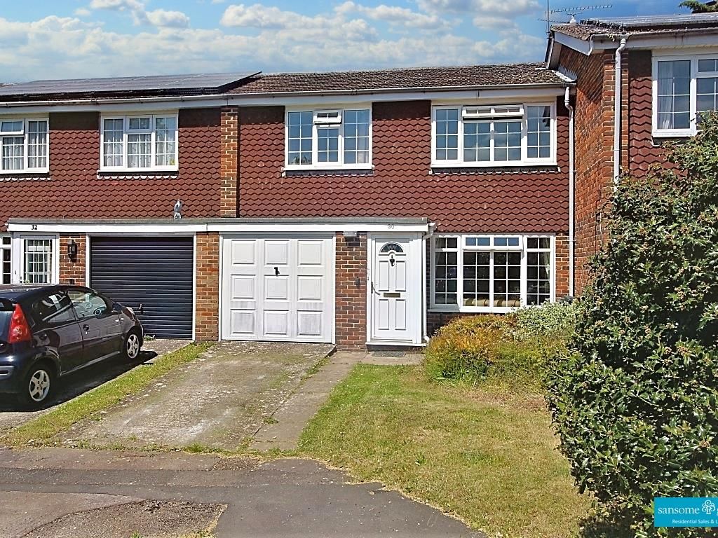4 bed town house for sale in Maldon Close, Reading RG30, £430,000 - Zoopla