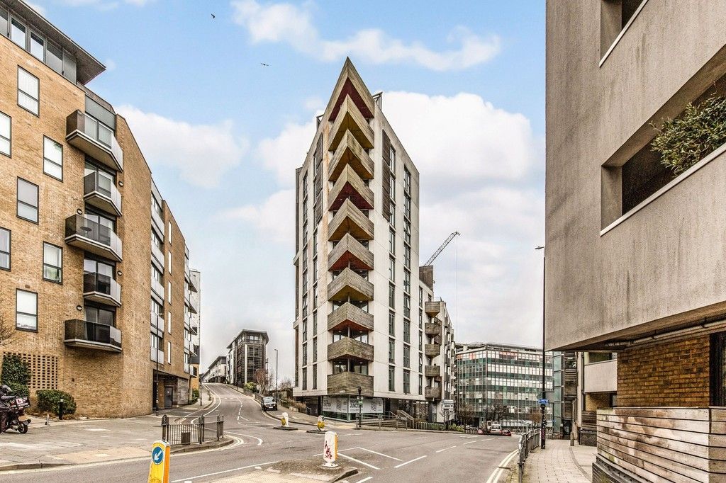 2 bed flat for sale in Brighton Belle, Brighton BN1, £320,000 - Zoopla