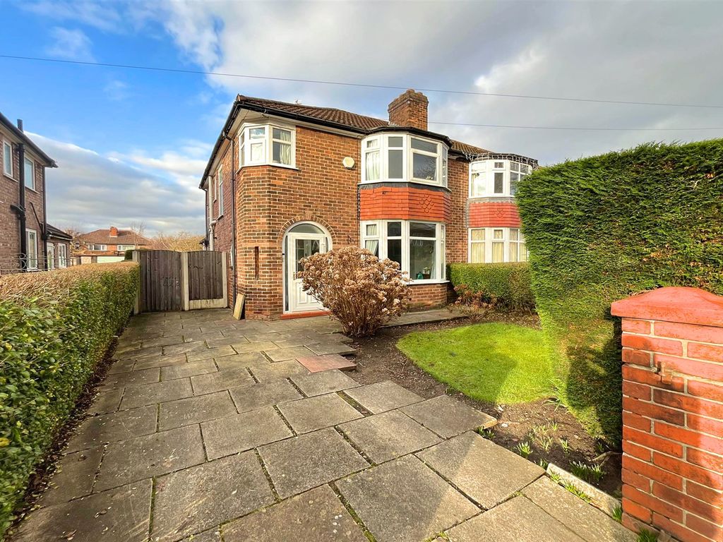 3 bed semi-detached house for sale in Roselands Avenue, Sale M33, £ ...