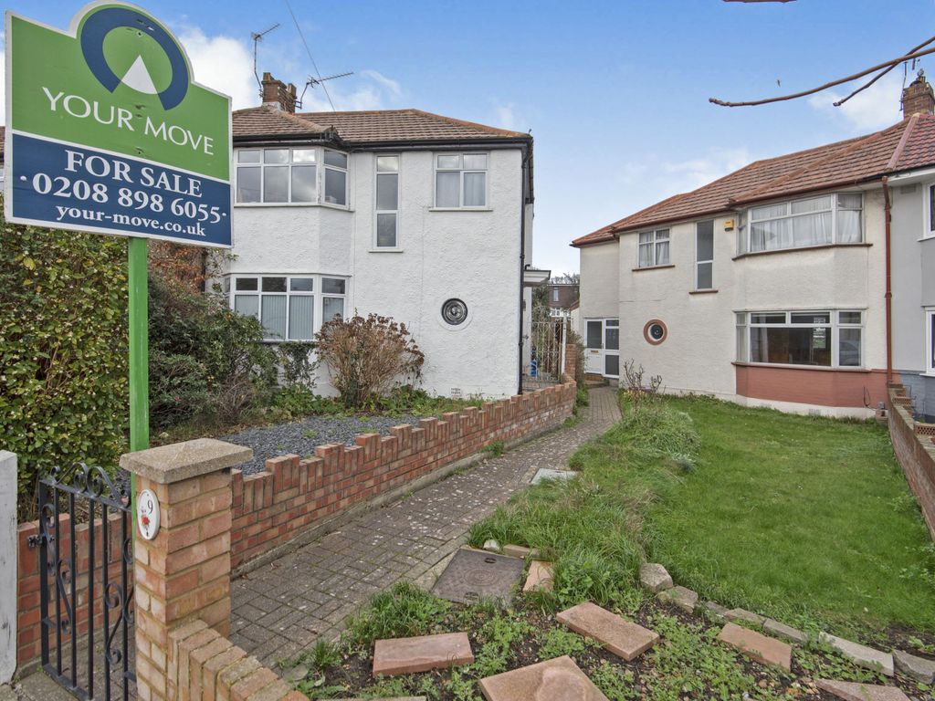 3 Bed End Terrace House For Sale In Hall Farm Drive Whitton