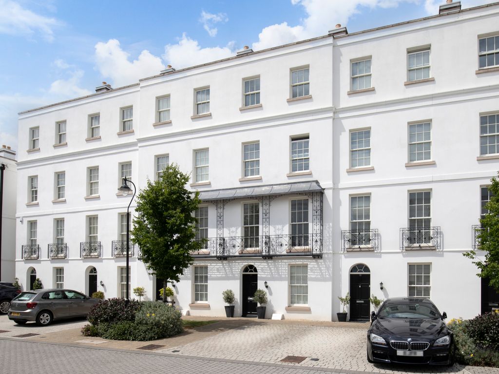 4 bed terraced house to rent in Regency Place, Cheltenham GL52 - Zoopla
