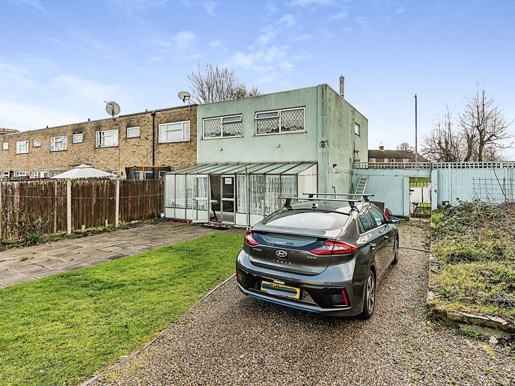 3 Bed End Terrace House For Sale In Canterbury Road Sittingbourne Me10