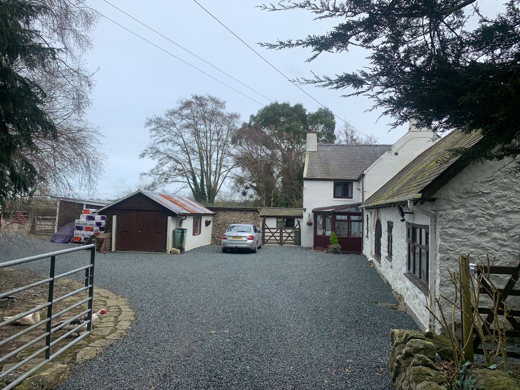 3 bed farmhouse for sale in Rhosmeirch, Llangefni, Anglesey LL77 - Zoopla