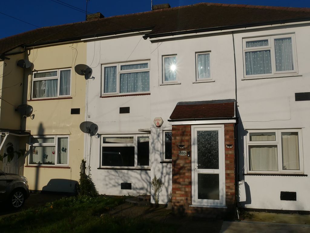 2 bed maisonette to rent in West End Lane, Hayes UB3, £1,500 pcm - Zoopla