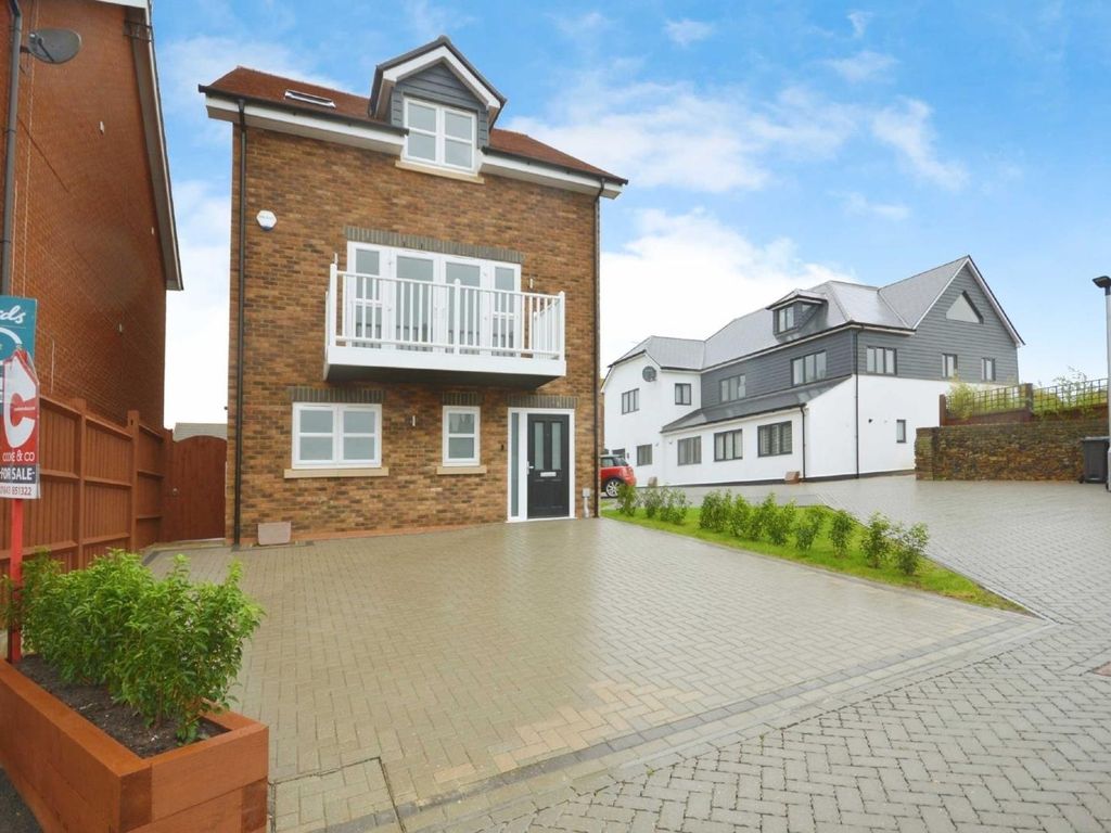 New home, 4 bed detached house for sale in Queens Road, Ramsgate, Kent CT11, £550,000 - Zoopla