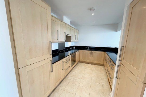 2 bed flat to rent in Waterside Way, Nottingham NG2 - Zoopla