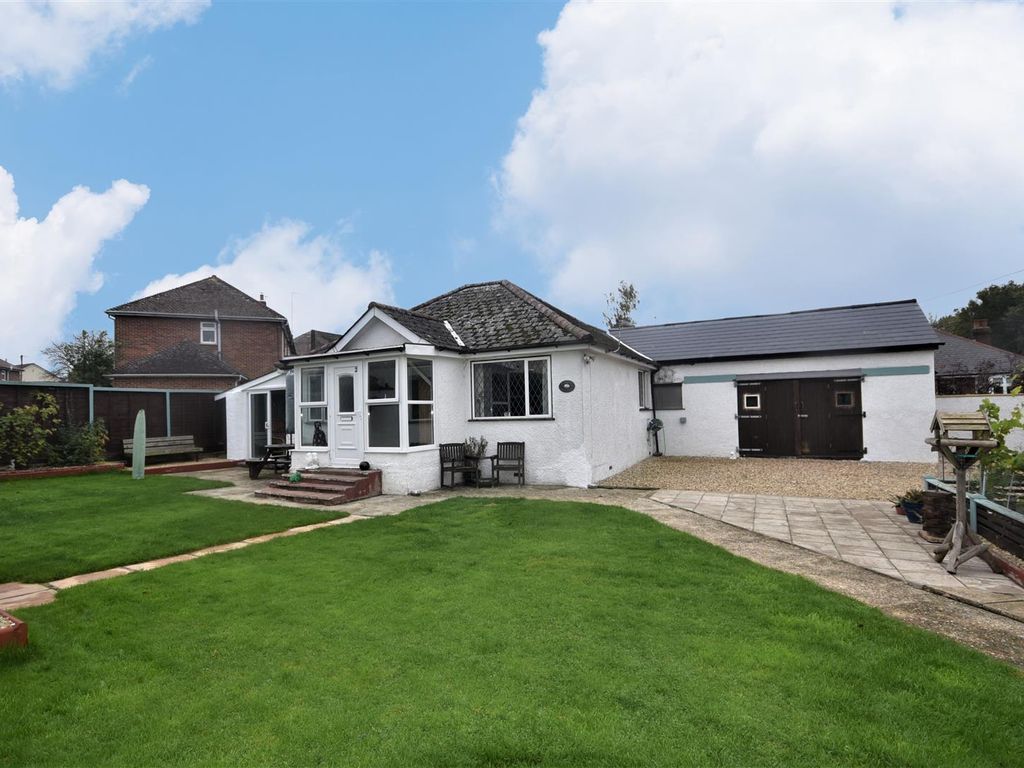 2 bed detached bungalow for sale in West Street, Templecombe BA8 - Zoopla