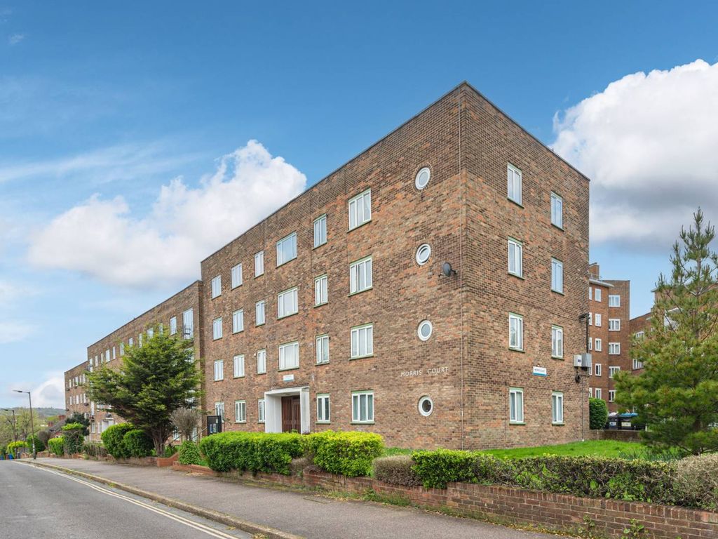 1 bed flat for sale in Morris Court, Denmark Hill, London SE5, £400,000 ...