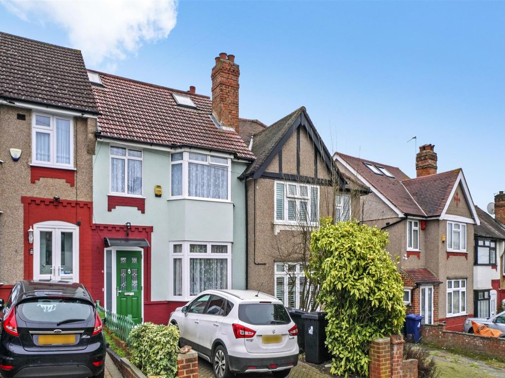 3 Bed Terraced House To Rent In Rosehill Gardens Greenford Ub6 £2 400