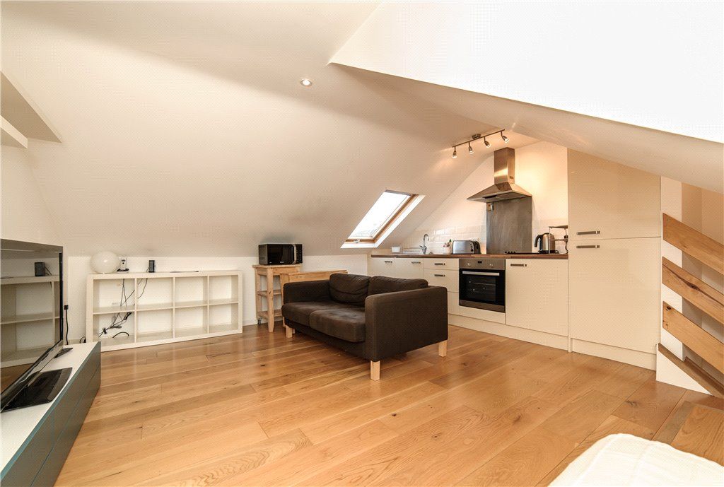 1 bed flat to rent in Ballater Road, London SW2 - Zoopla