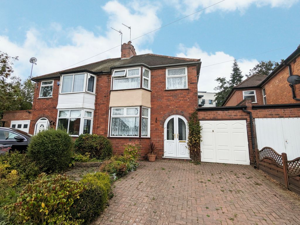 3 Bed Semi Detached House For Sale In Stanton Road Shirley Solihull
