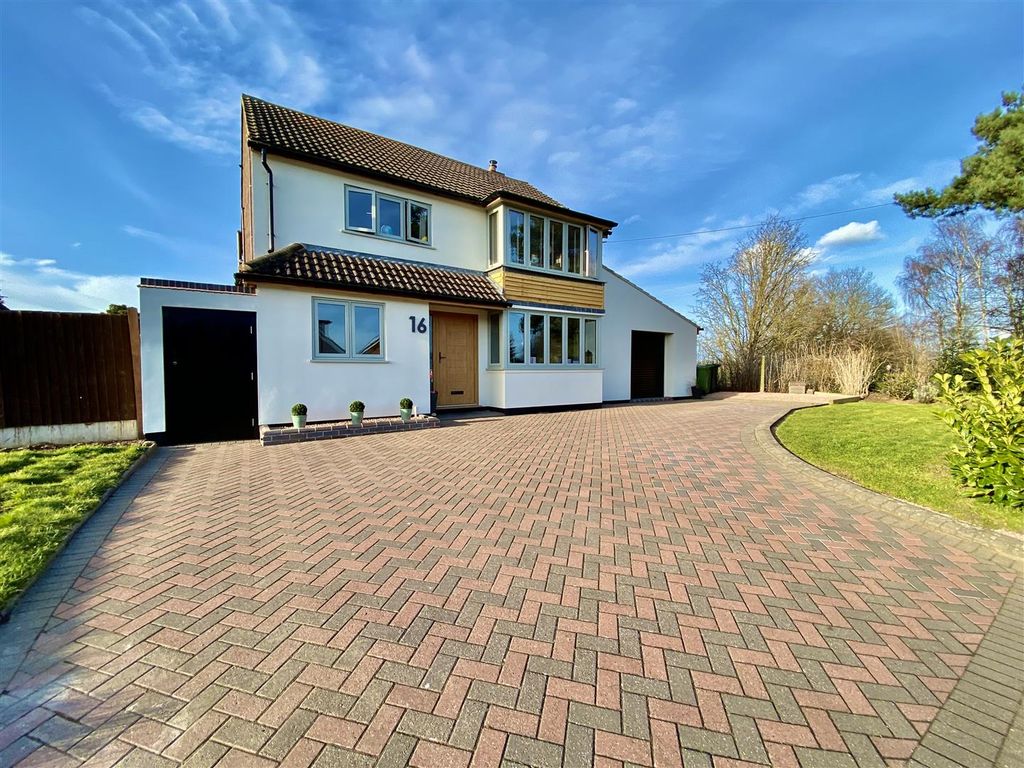 3 bed detached house for sale in Coniston Crescent, Stourport-On-Severn DY13 - Zoopla