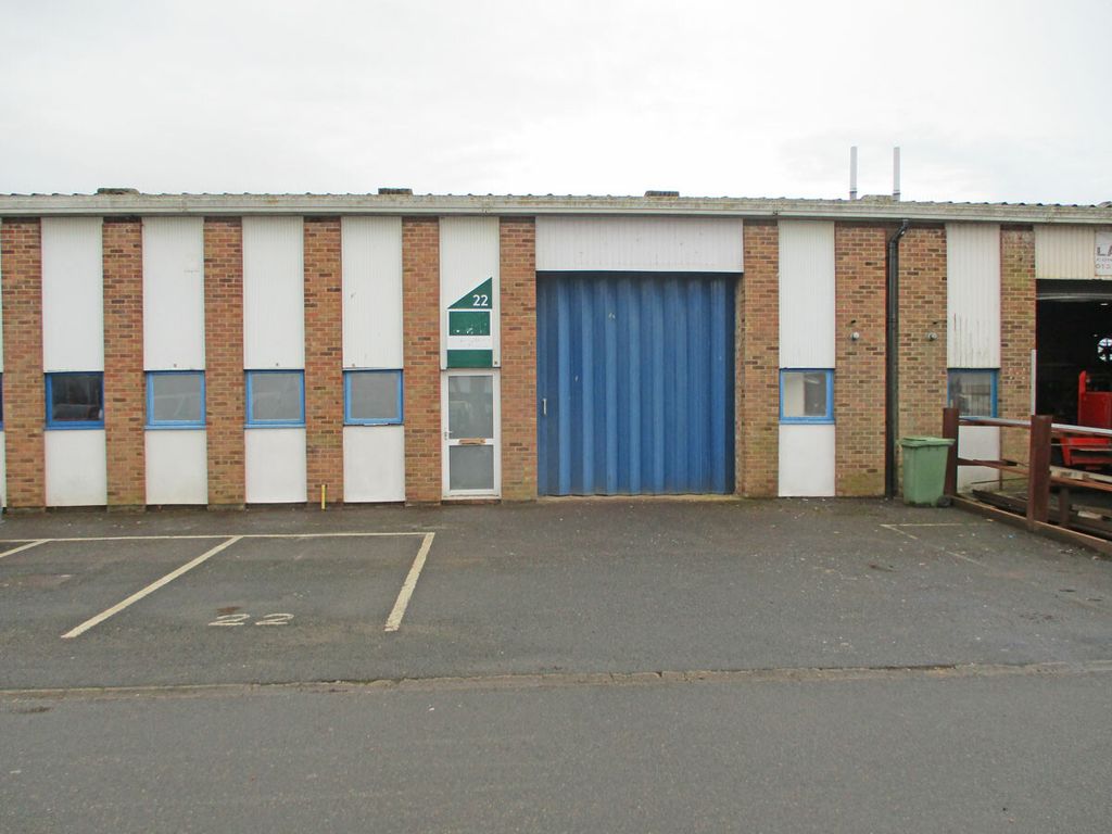 Unit 22 Station Road Industrial Estate, Station Road, Hailsham BN27 ...